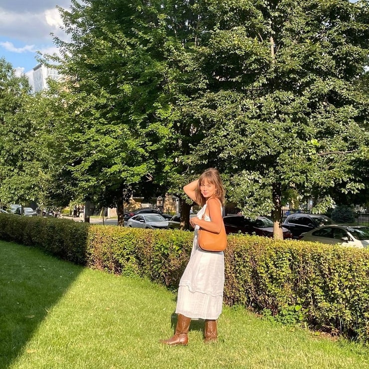 Picture of Ella Ballentine