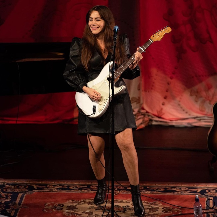 Marion Raven
