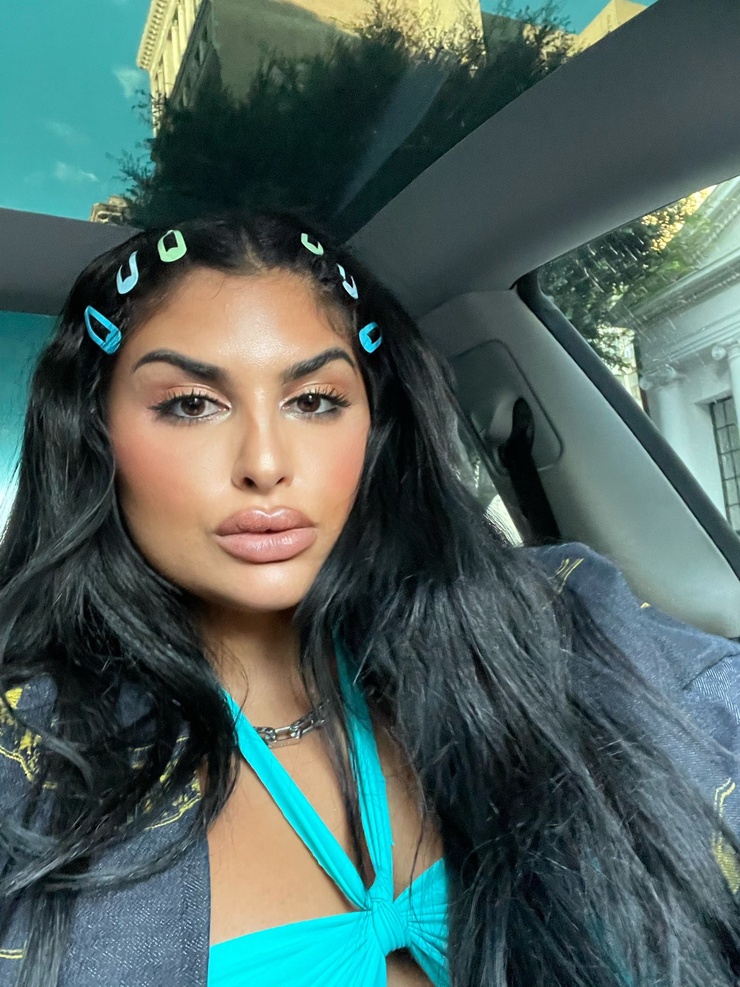 Picture of Adriana Sahar