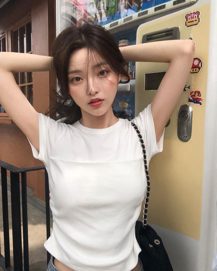 Kim Na Hee image