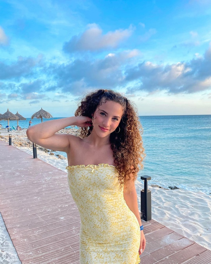 Picture of Sofie Dossi