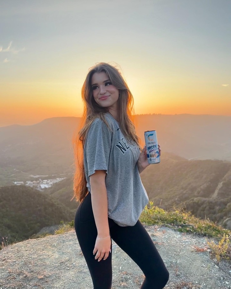 Picture of Brooke Monk