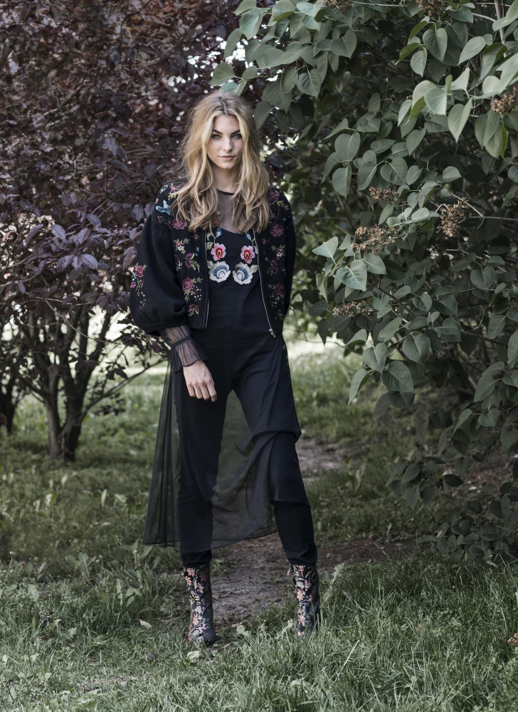 Image of ANDREA LINDSTROM