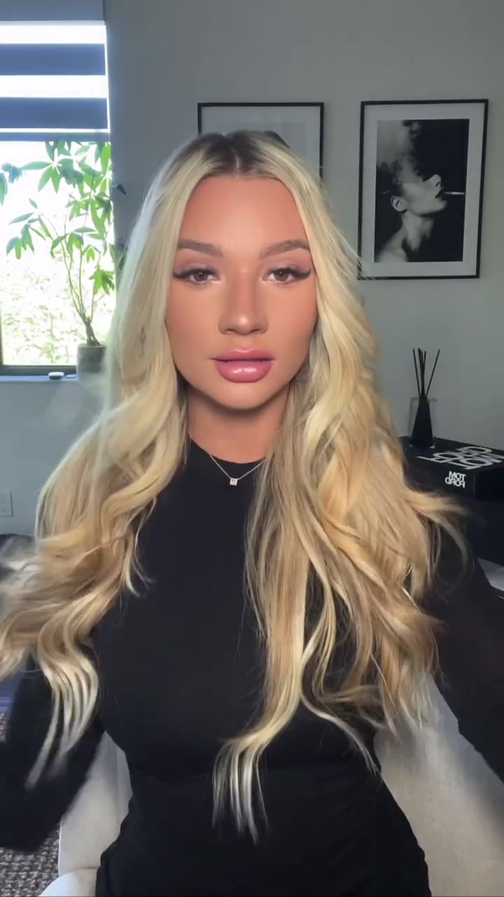 Picture of Alexa Collins