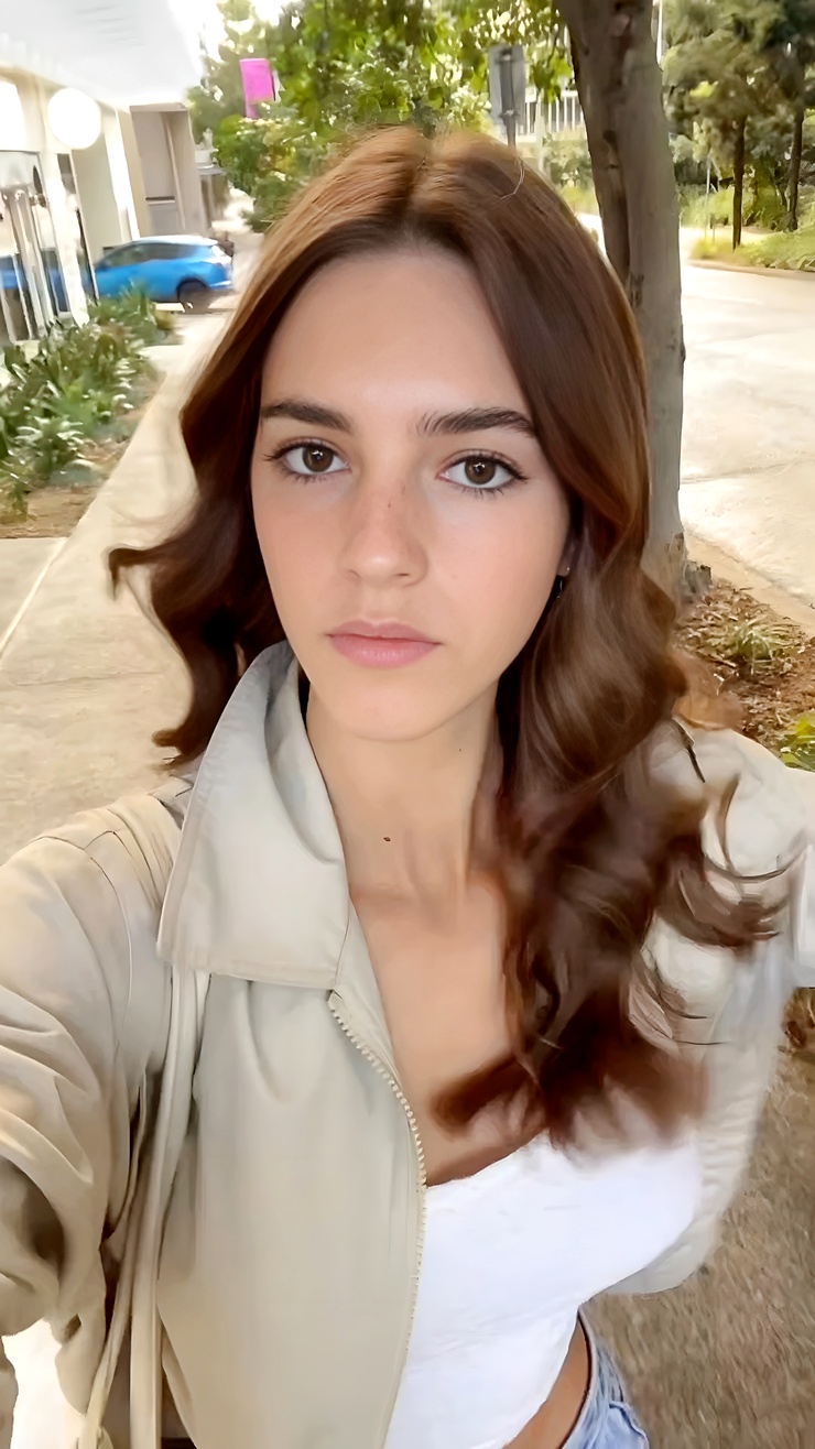 Picture of Emily Feld