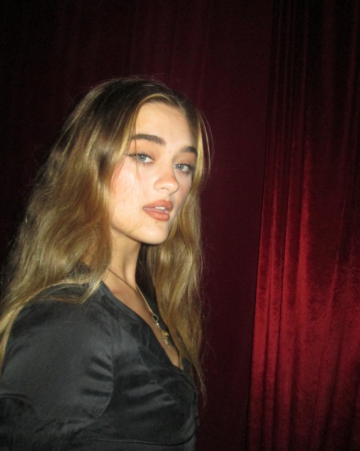 Picture of Lizzy Greene