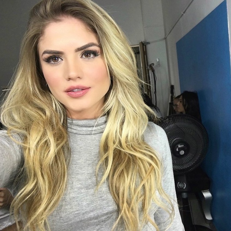 Image of VALERIA DUQUE