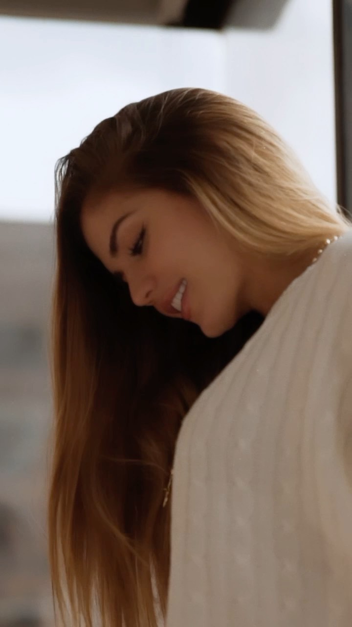 Picture of VALERIA DUQUE