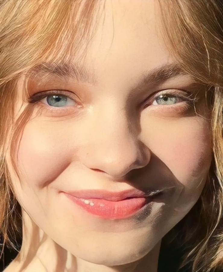 Picture of Emma Myers