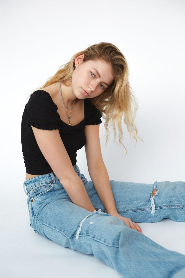 Picture of Lola Forsyth