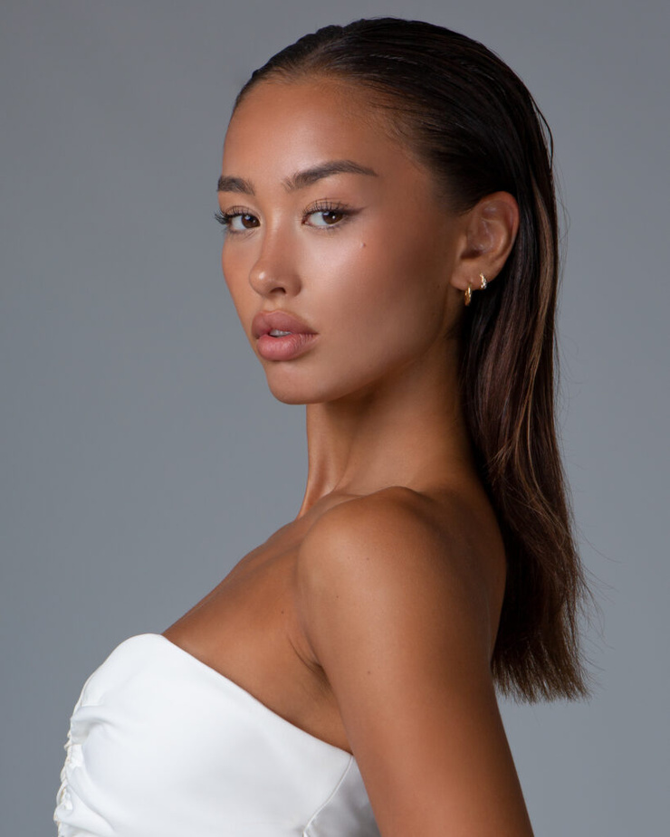 Lottie Hutton picture