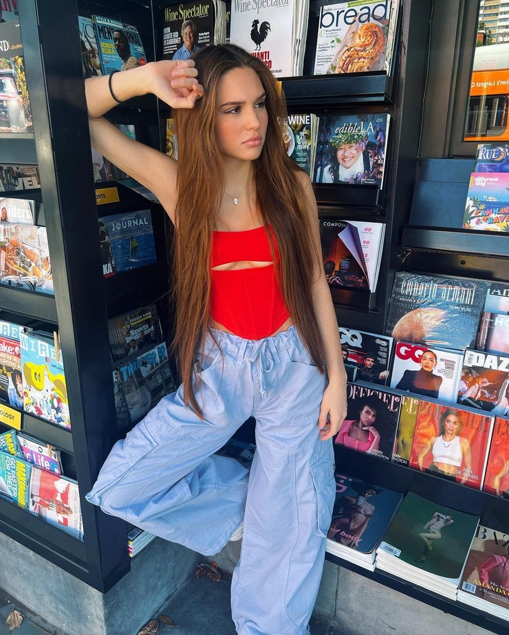 Picture of Amelie Anstett