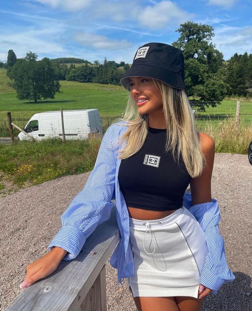 Picture of Emily Jade Bell