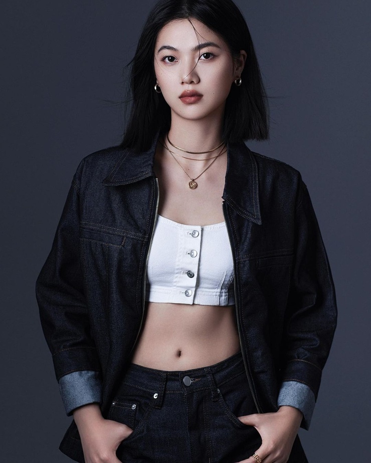 JIANG YUE WANG picture