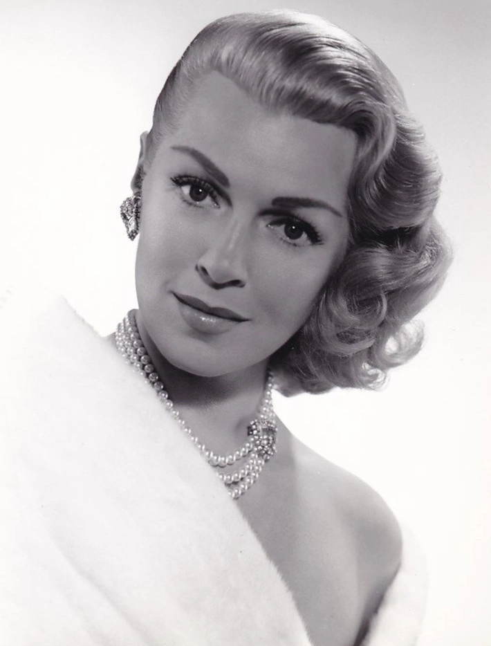Lana Turner image
