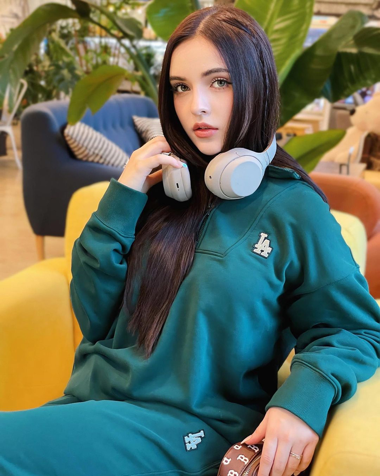 Image of Sasha Song I