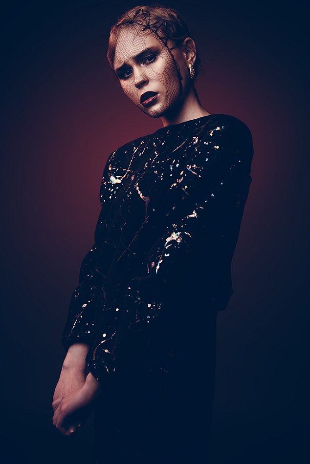 Amanda Hallberg picture