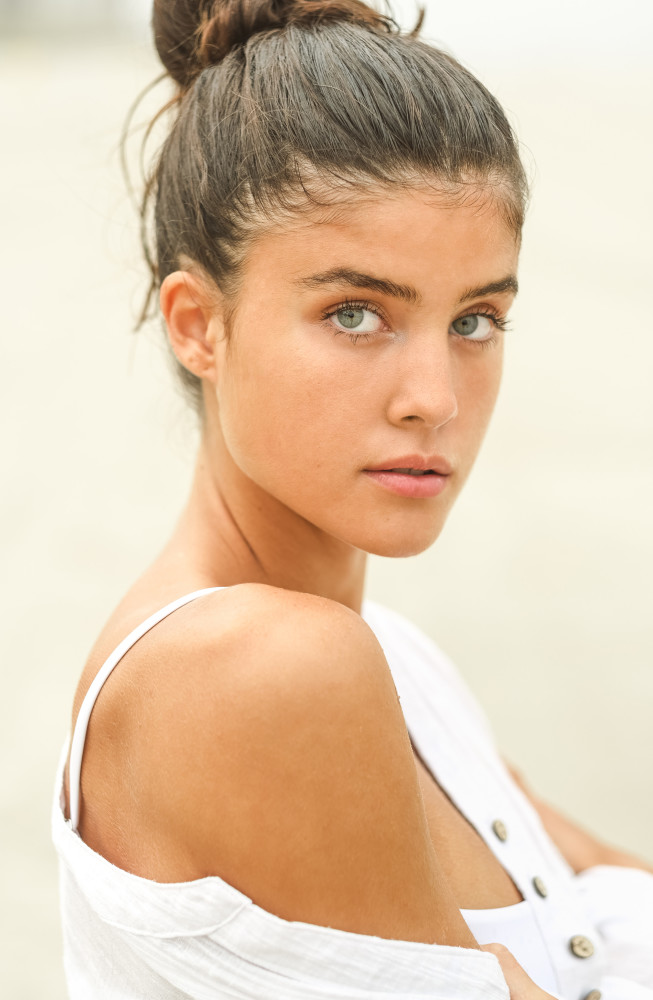 Picture of Nicole Johnson model