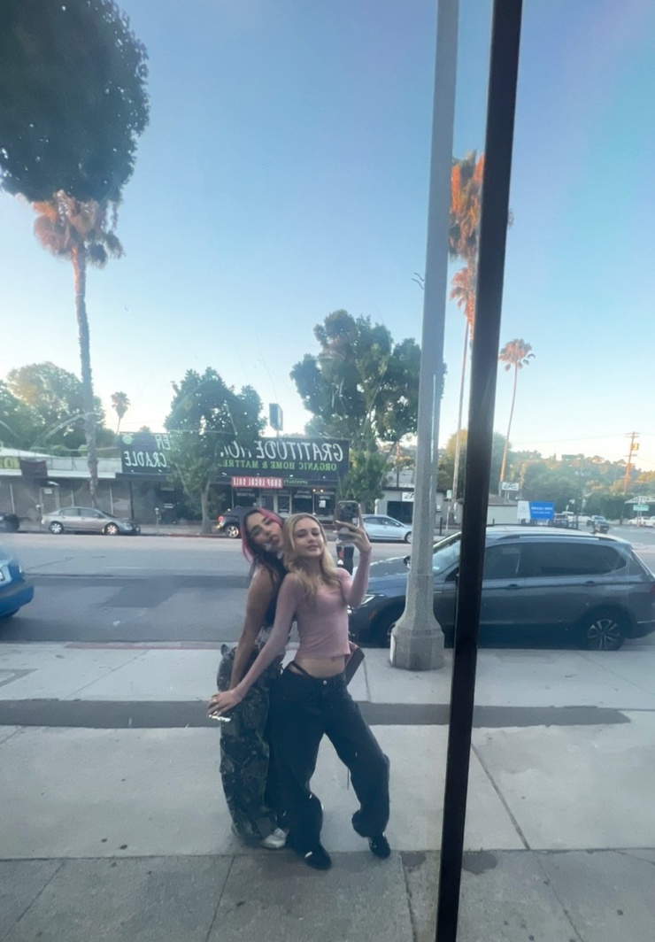 Ruby Rose Turner picture