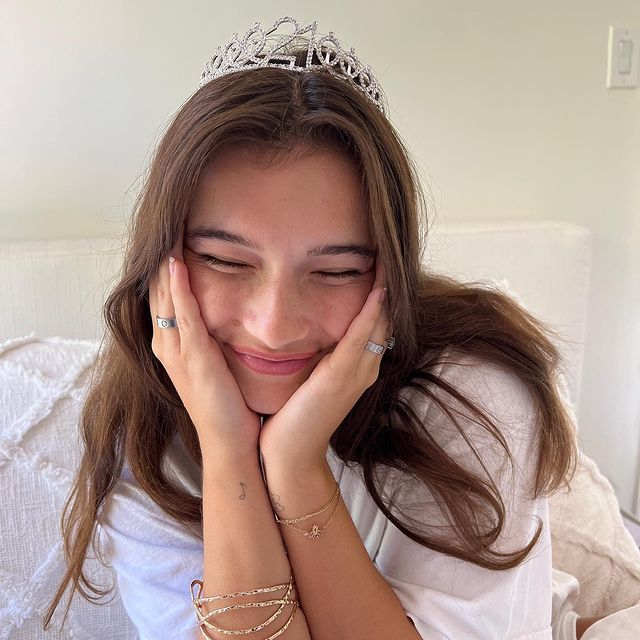 Picture of alexis jayde burnett