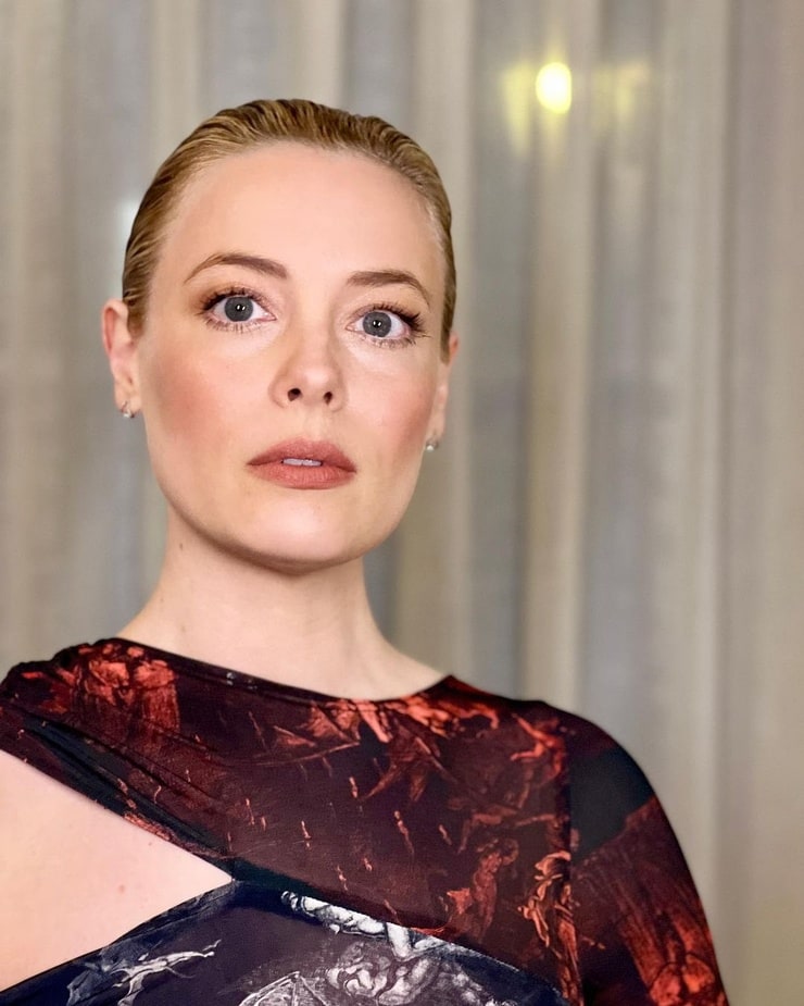 Picture of Gillian Jacobs