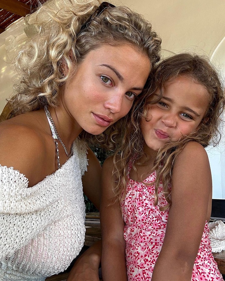 Picture of Stephanie Bertram Rose