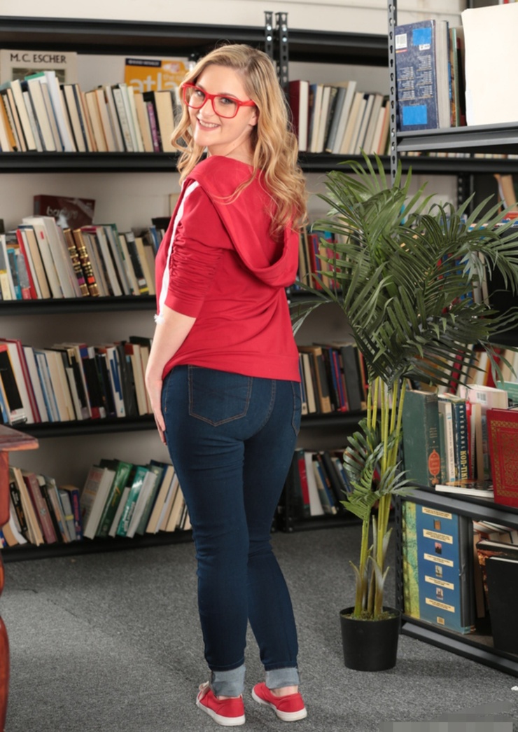 Busty Bookworm Picture