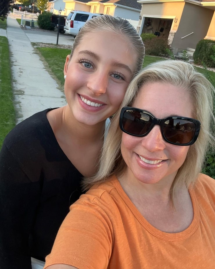 Amanda Claire Henry picture