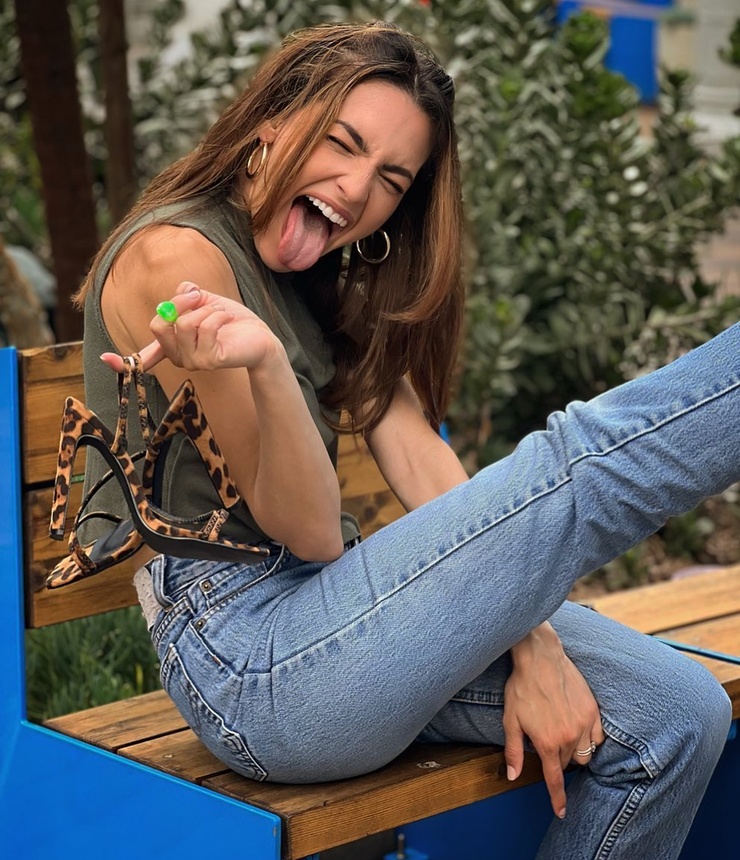 Picture of Kayla Compton