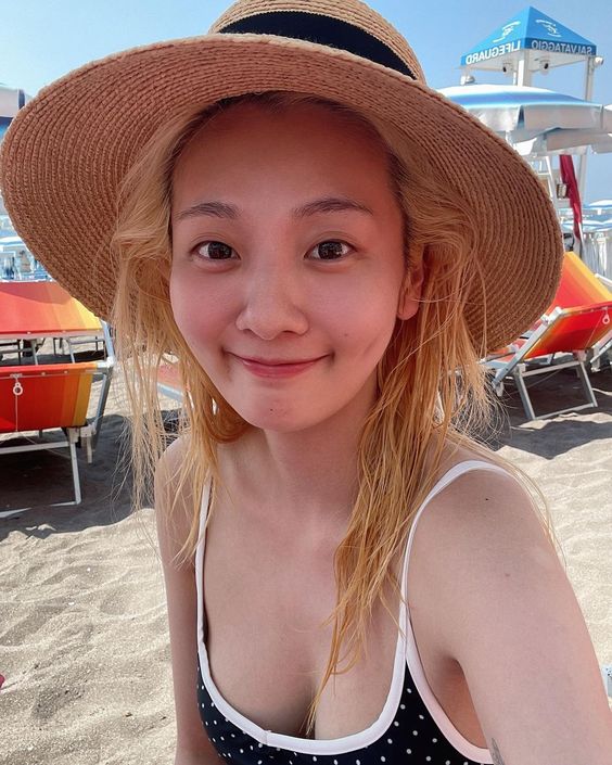 Picture of Ji-Young Ahn