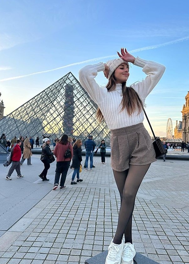 Luciana Fuster image