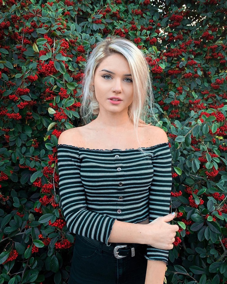 Image of Victoria Axen