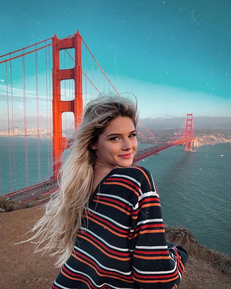 Picture of Victoria Axen