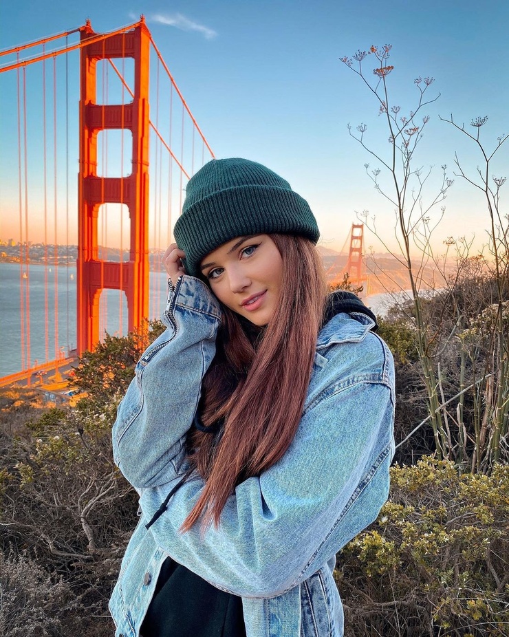 Picture of Victoria Axen