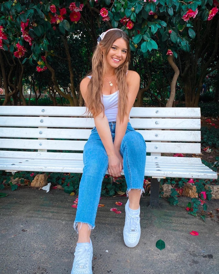 Picture of Victoria Axen