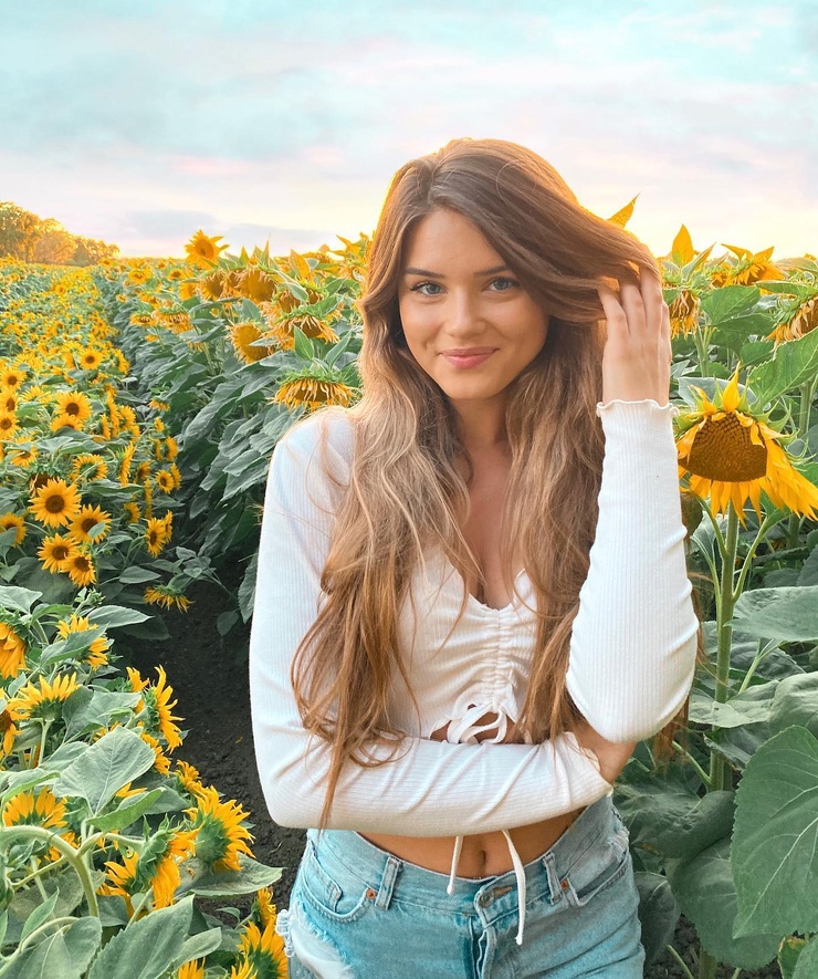 Image of Victoria Axen