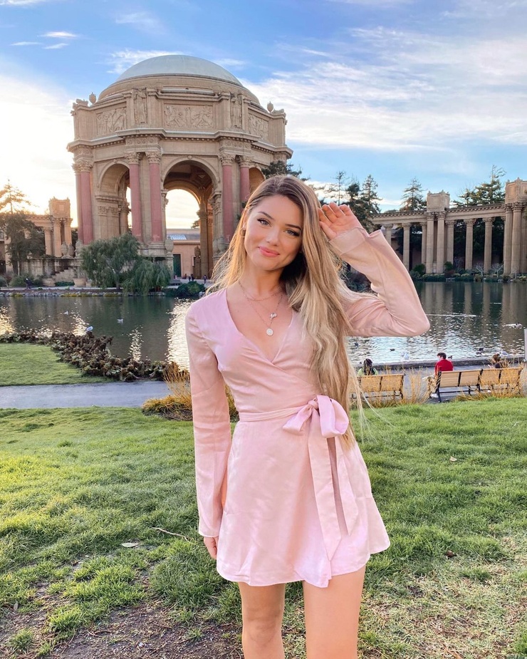 Picture of Victoria Axen