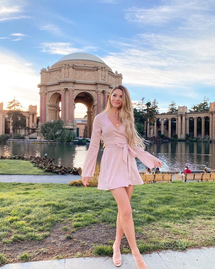 Picture of Victoria Axen