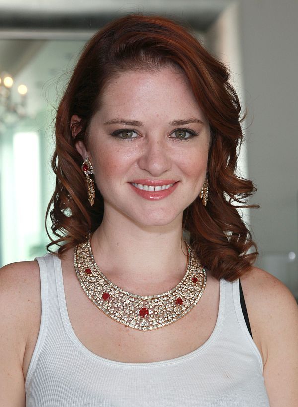 Picture of Sarah Drew