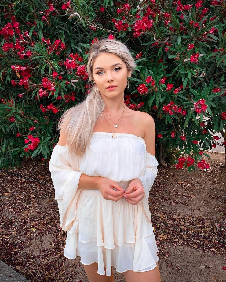 Picture of Victoria Axen