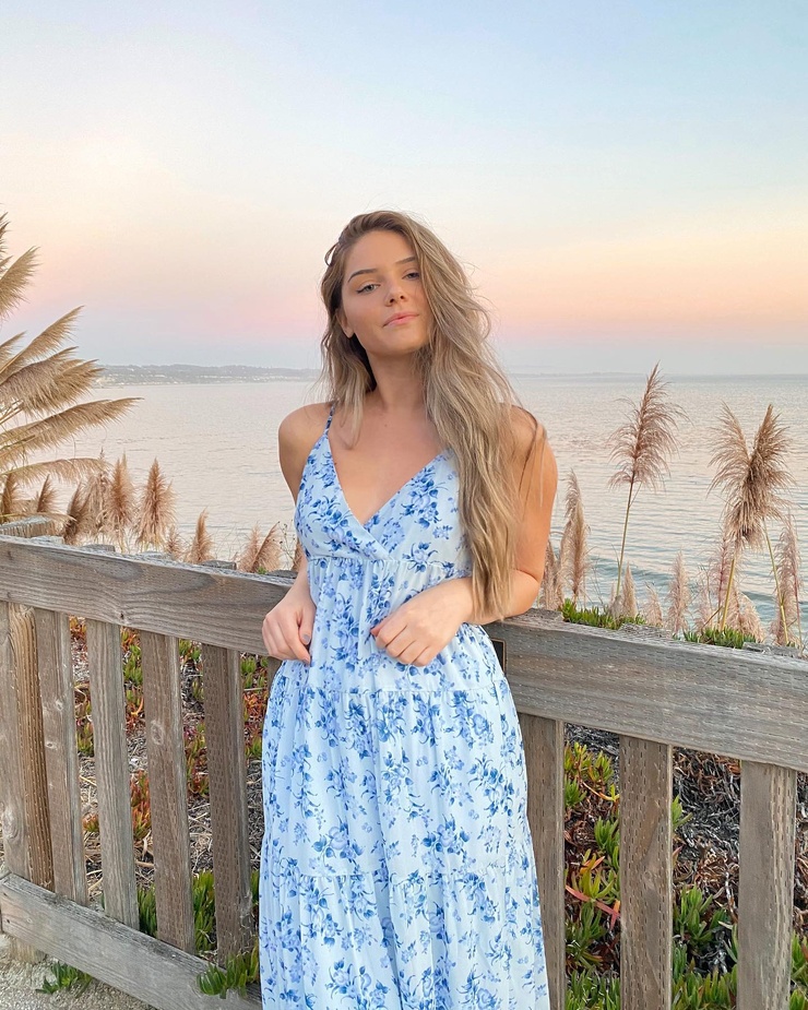 Picture of Victoria Axen