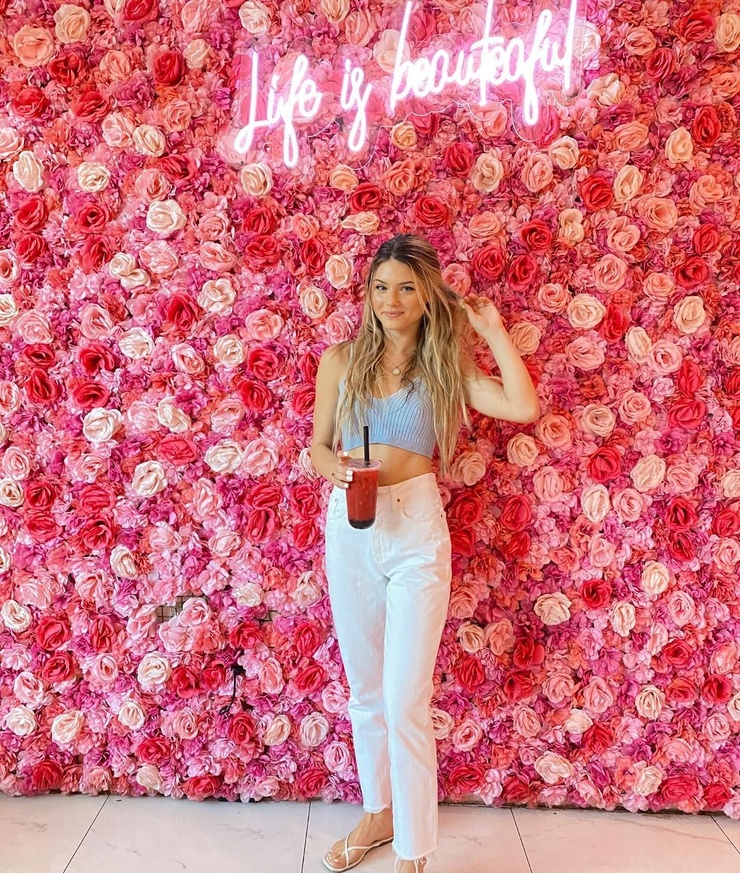 Picture of Victoria Axen