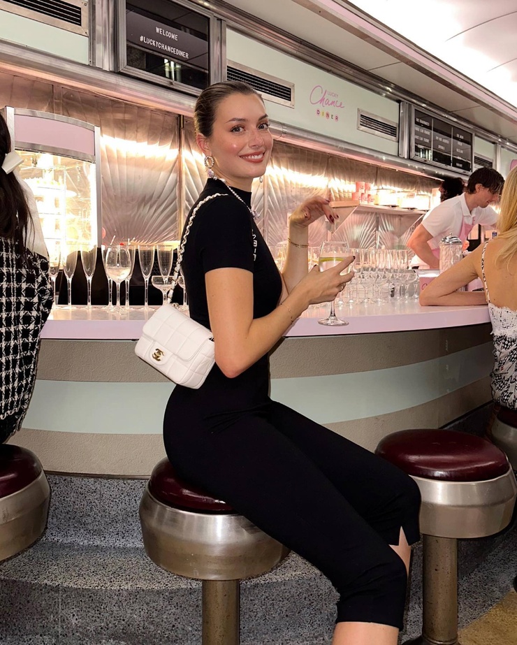 Picture of Jessica Clements