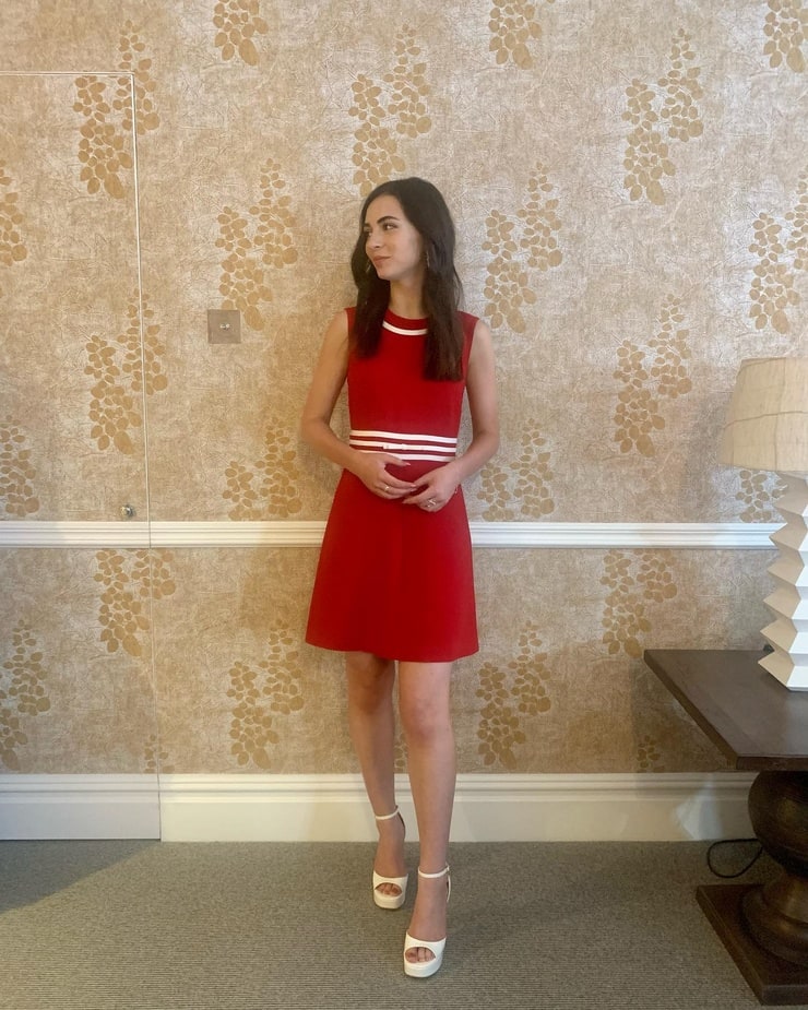 Picture of Lara McDonnell