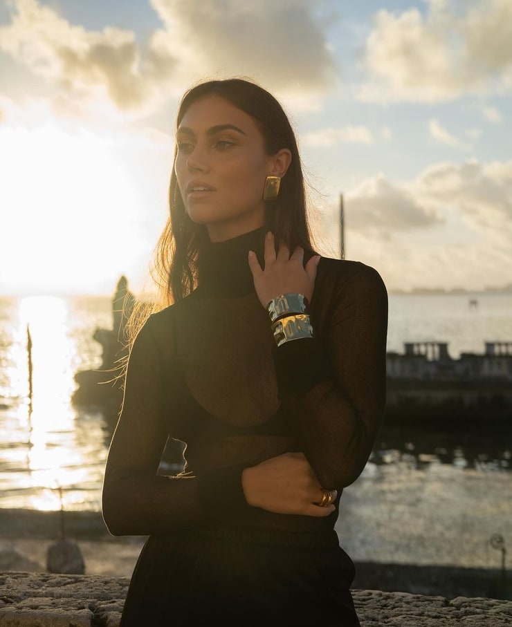 Picture of Stephanie Rayner