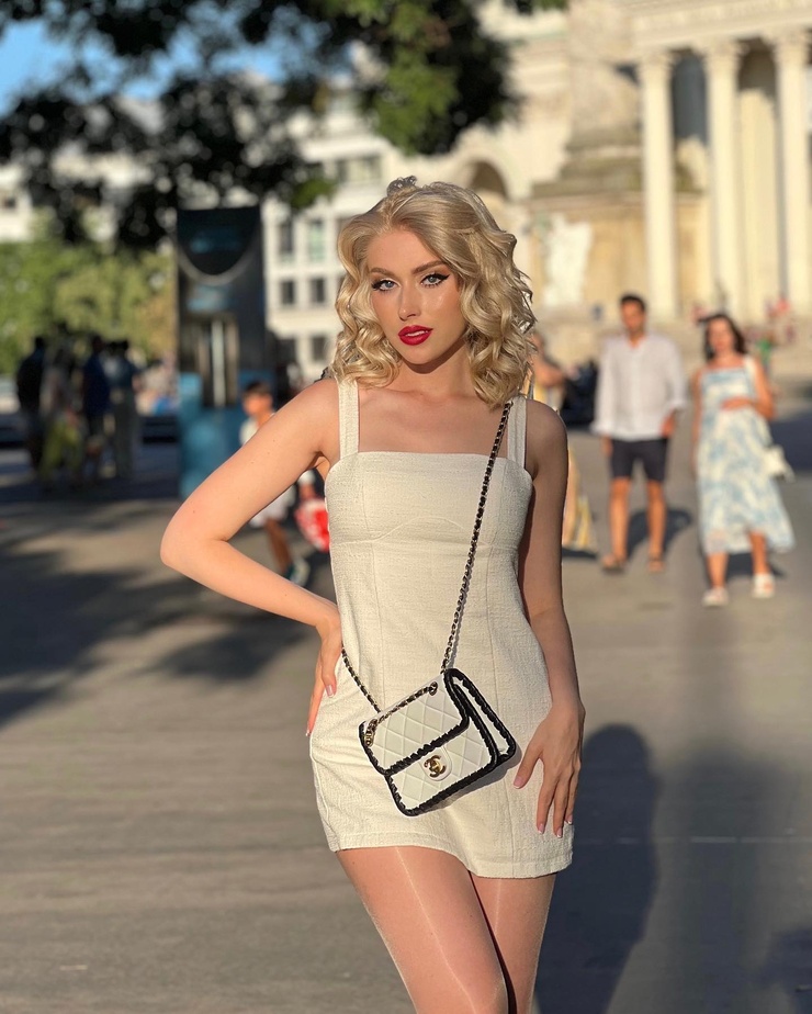 Picture of Alexandra Frenkel