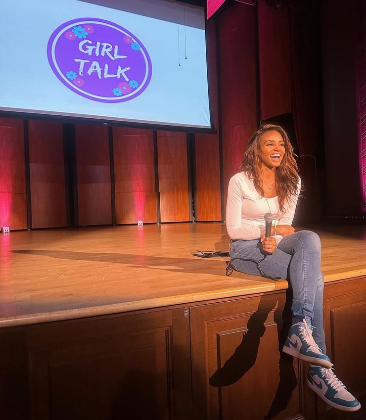 Picture of Meagan Tandy