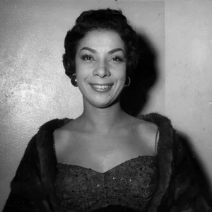 Angela Maria picture