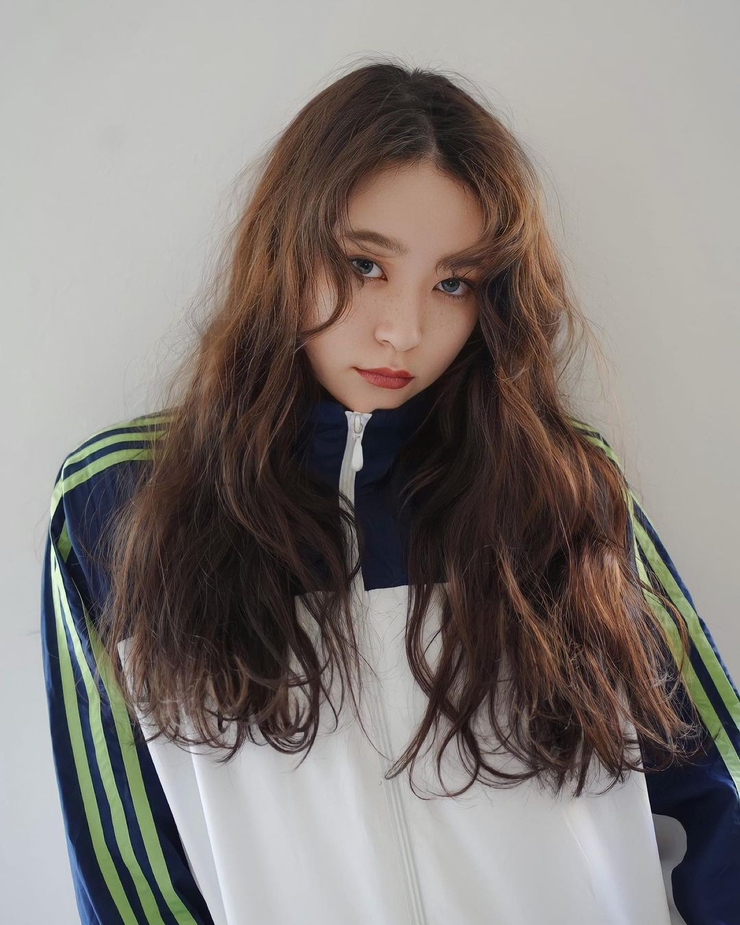 Picture of Lisa Yamada (model)