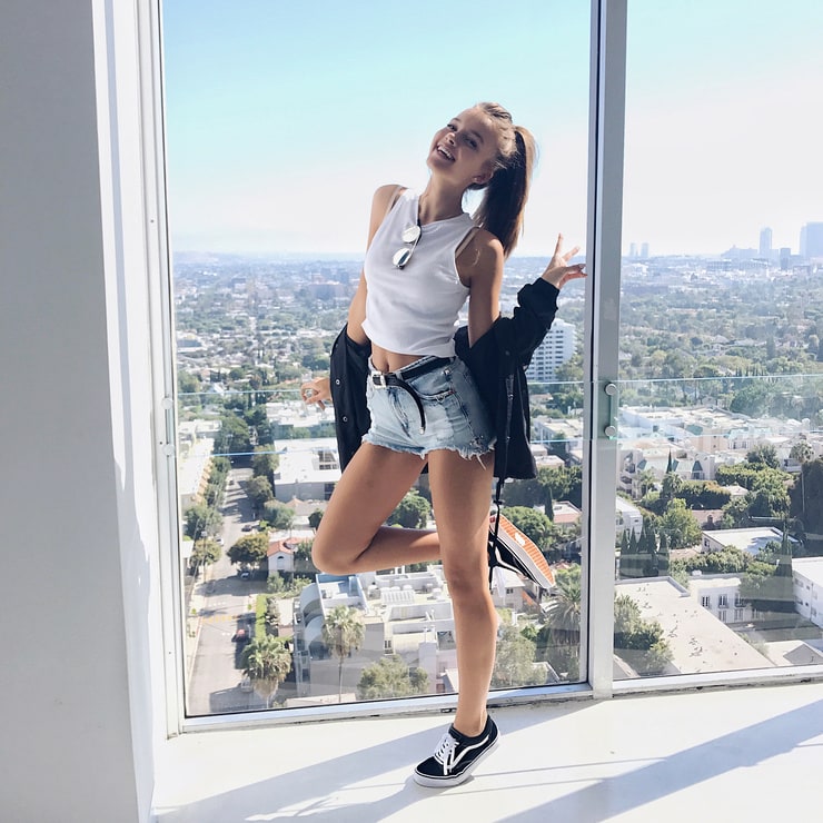 Anna Zak